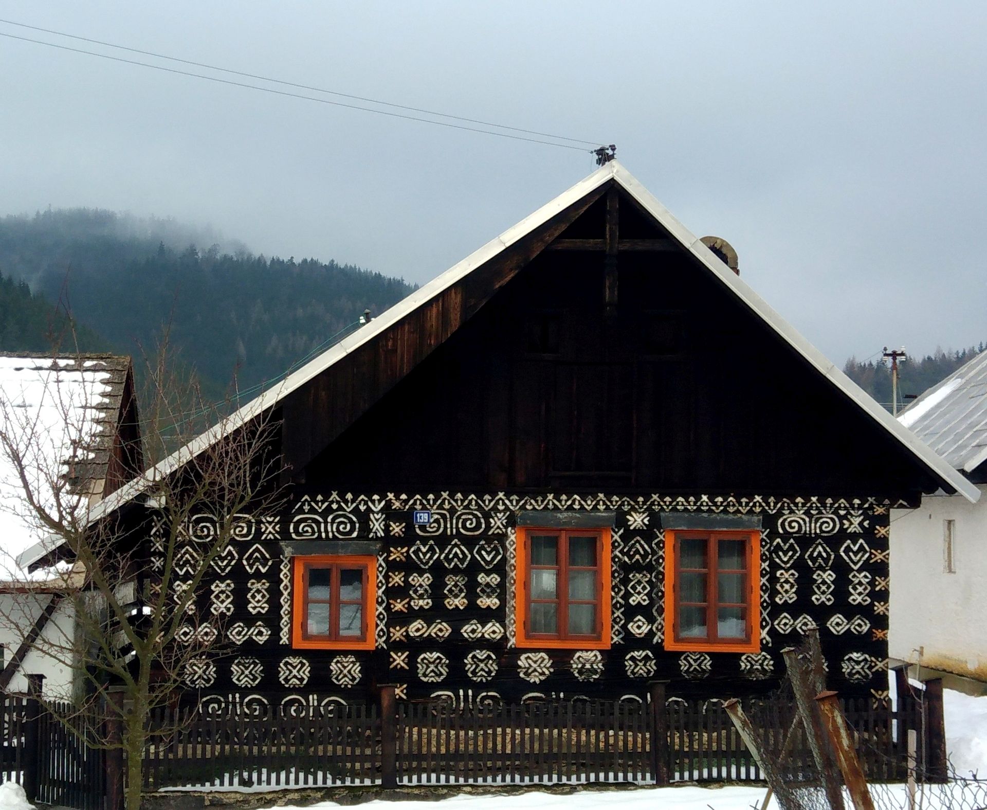 Słowackie Čičmany - Domy z piernika - Pióro Podróży