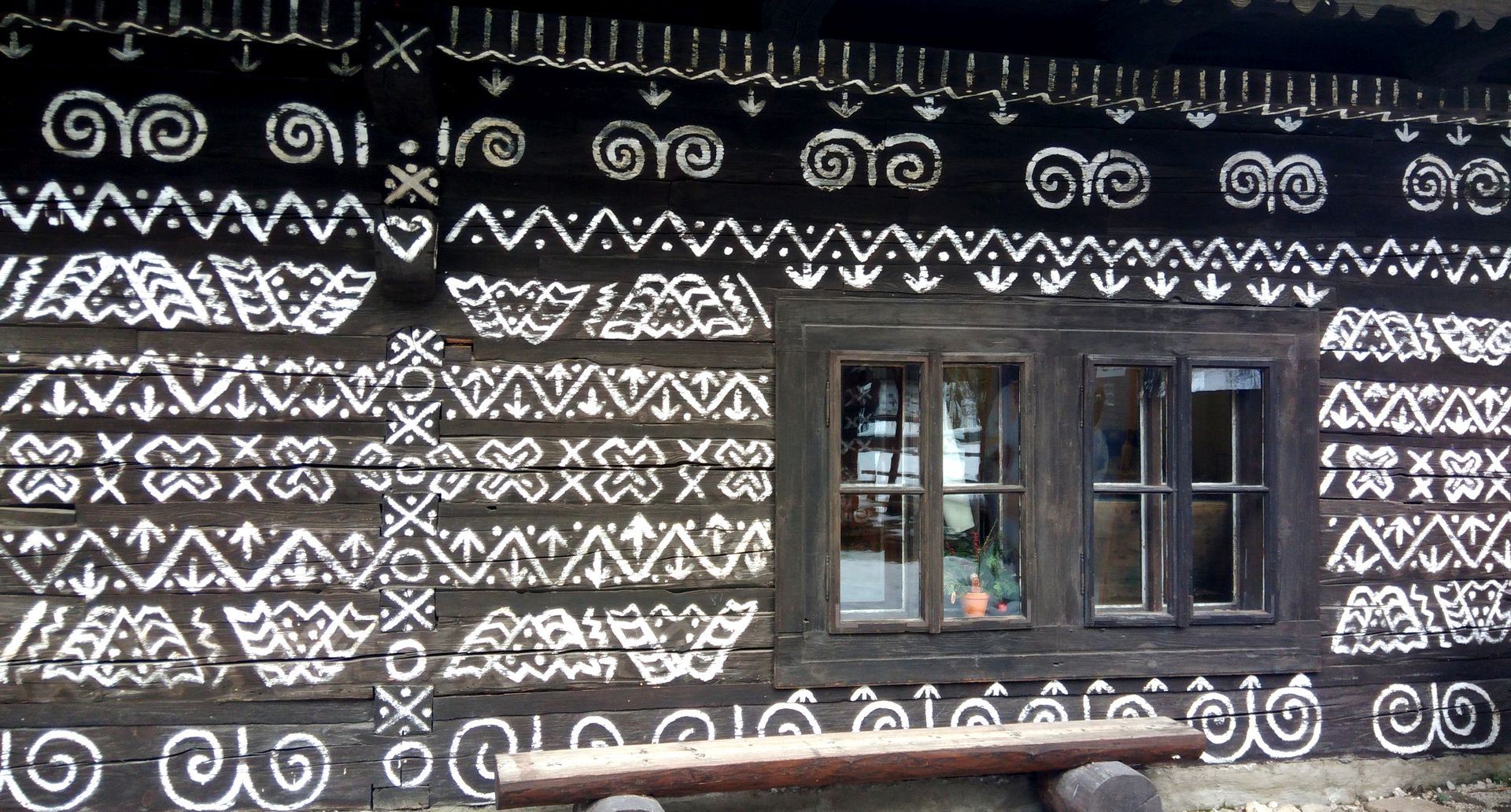 Słowackie Čičmany - Domy z piernika - Pióro Podróży