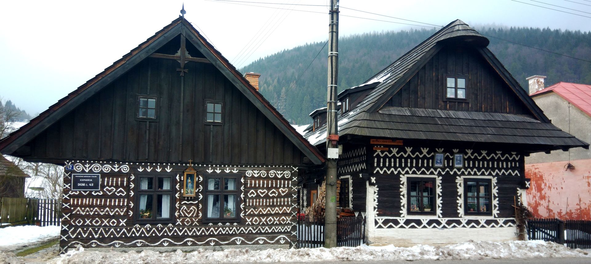 Słowackie Čičmany - Domy z piernika - Pióro Podróży